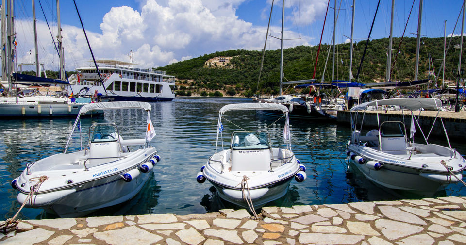Speedboat Olympic 490cc 2018 PANAGIOTIS in Meganisi, Greece for hire