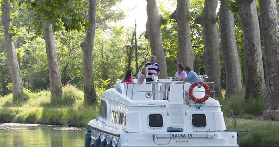 Houseboat Le Boat Salsa B 2008 Salsa B - Comfort 5 in Tannay for hire