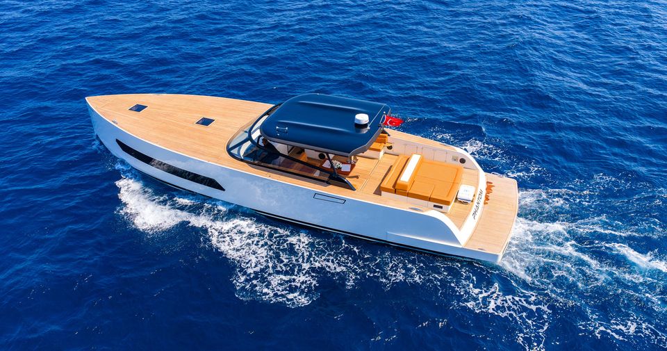 Motorboat Cruisers 440 2025 Phantom in Bodrum, Turkey for hire
